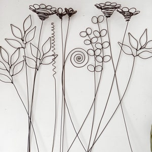 Artistic Flower Bouquet of 3D Wire Flowers for Home Decoration ...