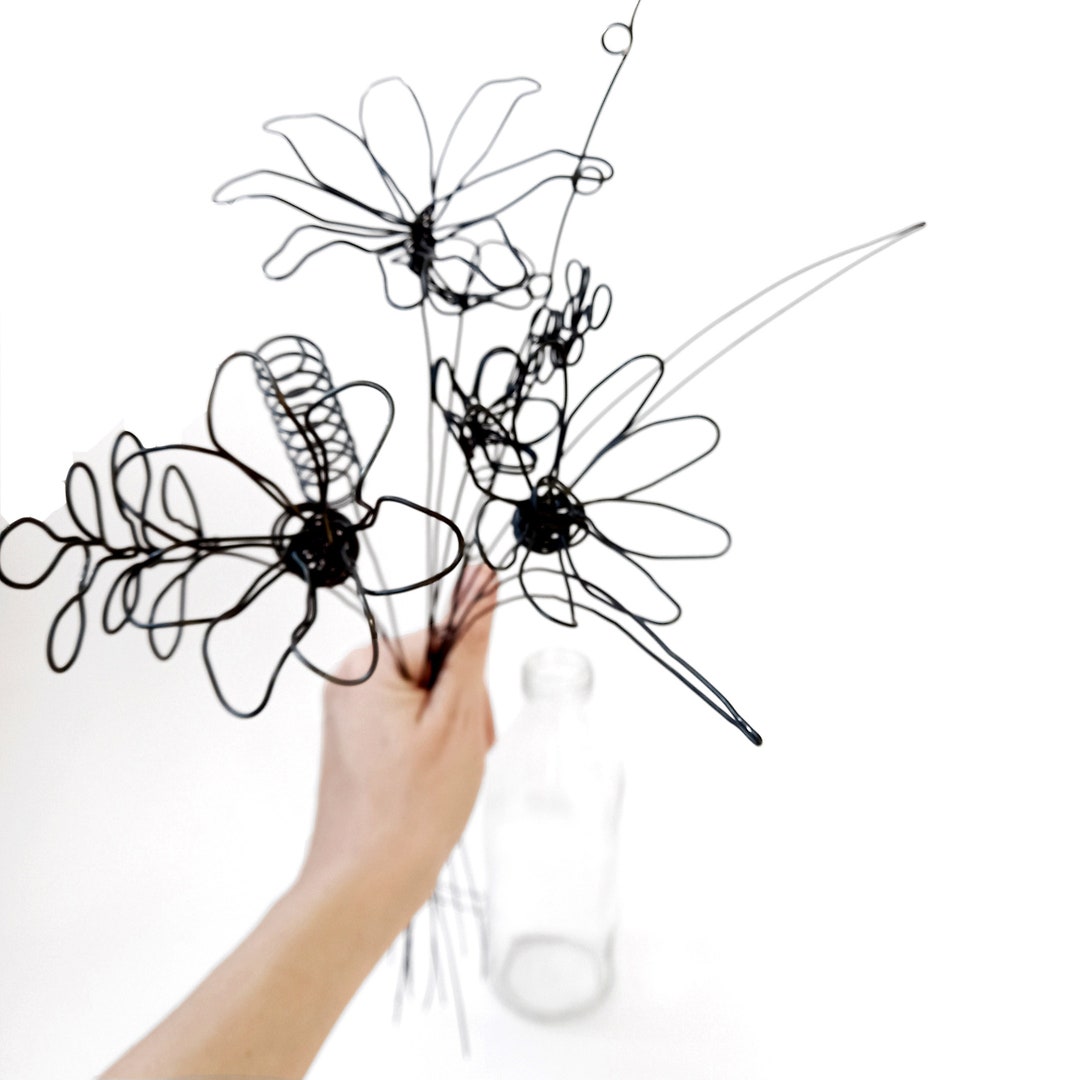 Lovely Artistic Flower Bouquet of 3D Wire Flowers, Sculpture Gift, Home ...