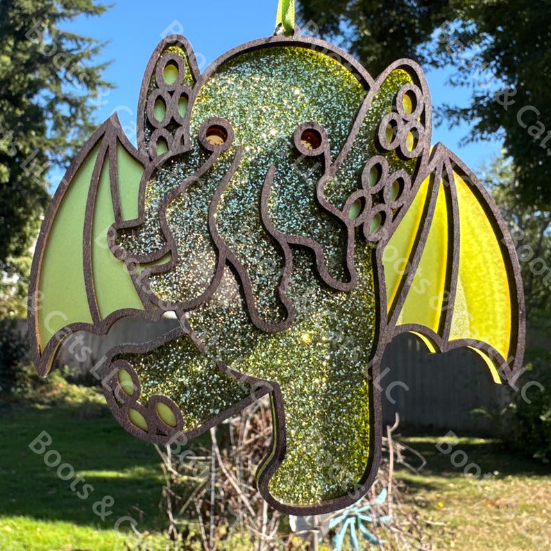 Cutethulhu / Lovecraft Ornament / Stained Glass-like Cthulhu Decoration ...