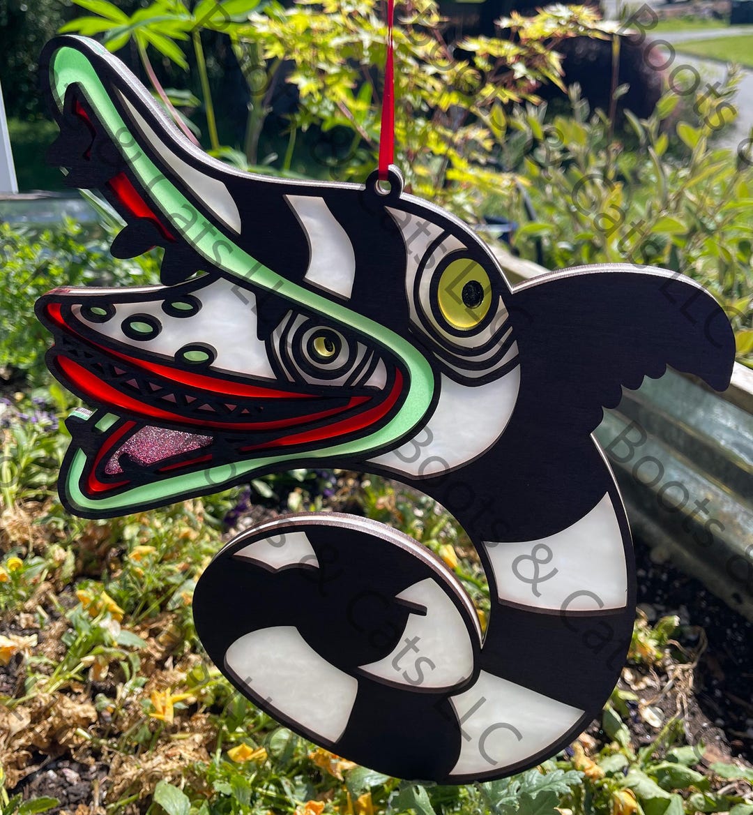 Sand Worm / Halloween Decoration / Stained-glass Like Suncatcher - Etsy