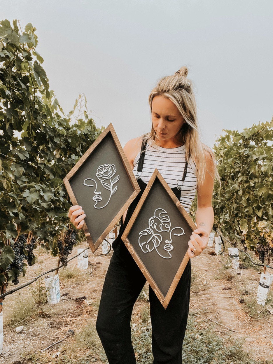 Line Art Diamond Sign - Etsy