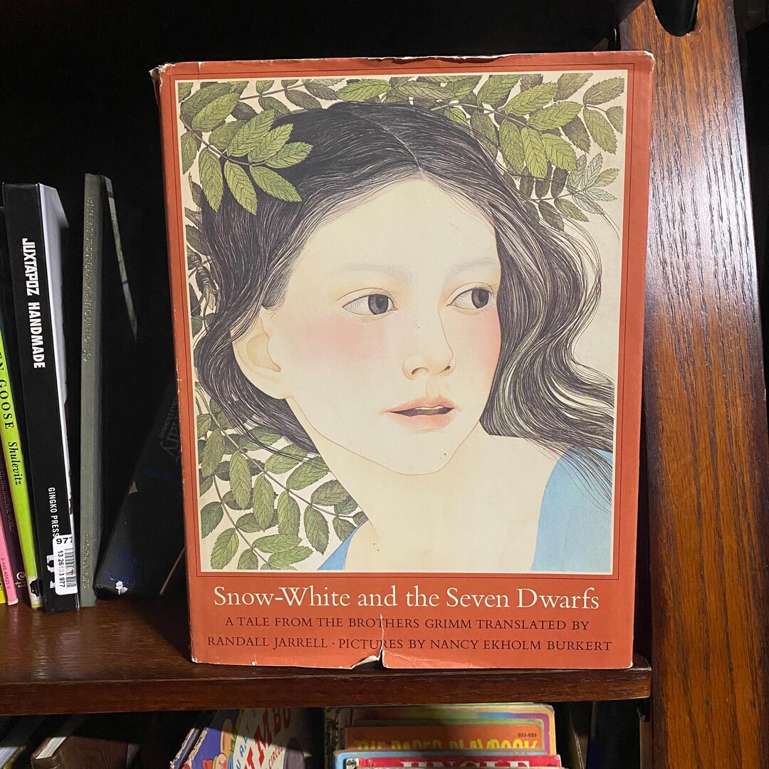 Vintage Snow White and the Seven Dwarfs Book Nancy Burkert and Randall ...