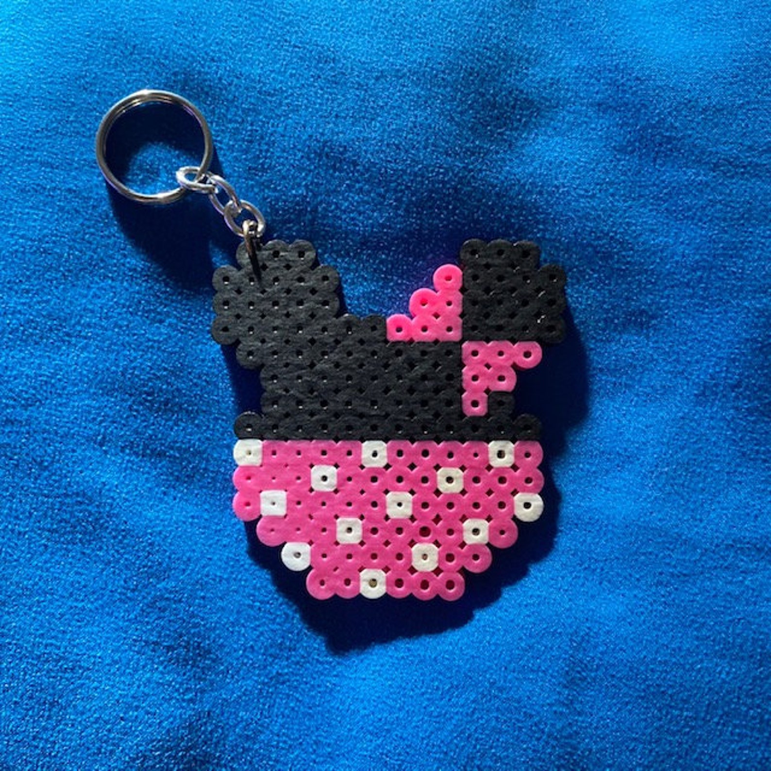 Mickey & Minnie Mouse Perler Bead Keychain - Etsy