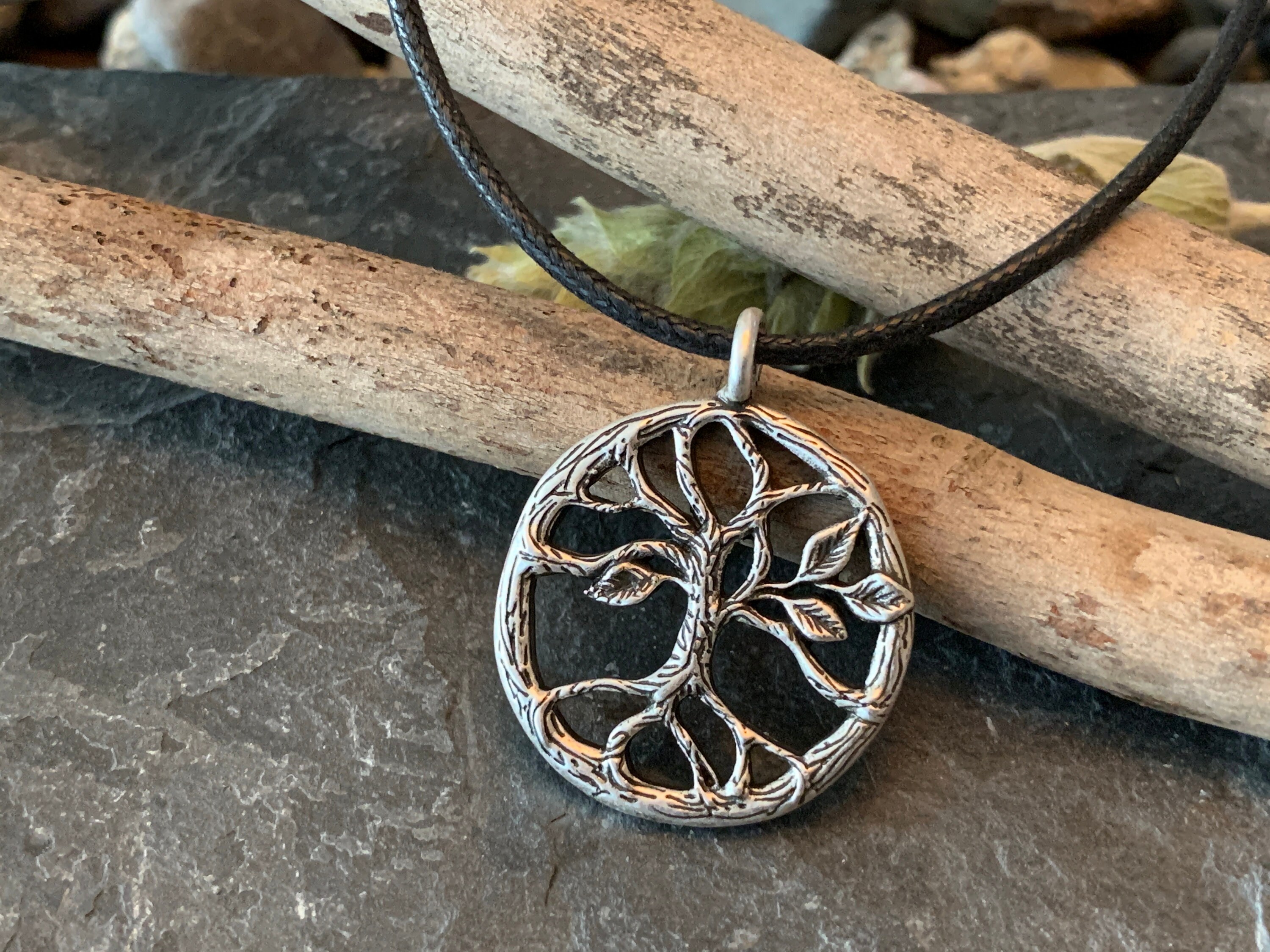 Tree of Life Pendant Amulet Necklace Groot Amulet - Etsy