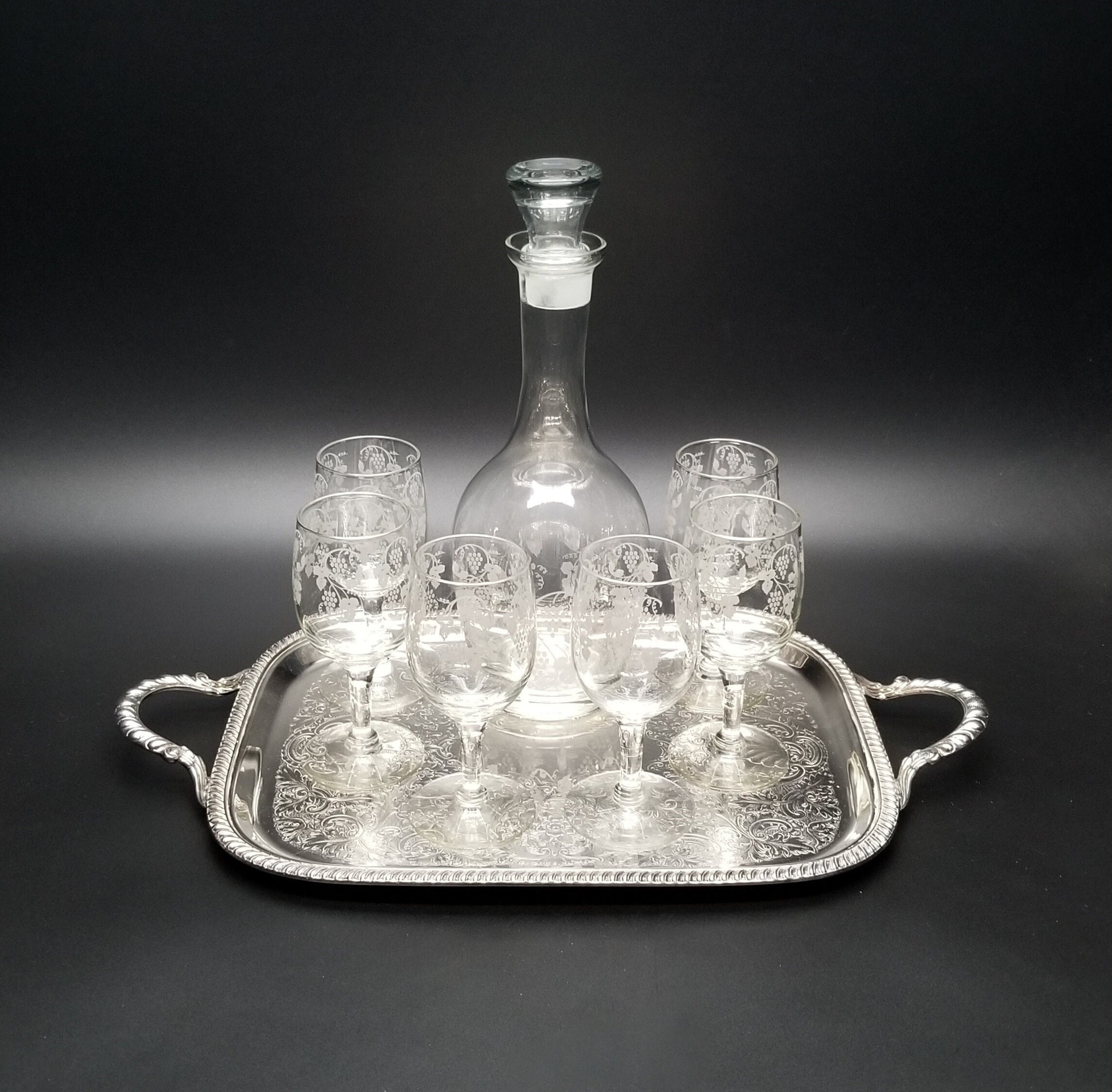 Mid-century Modern Etched Decanter & 6 Cordial Glassesbarware ...