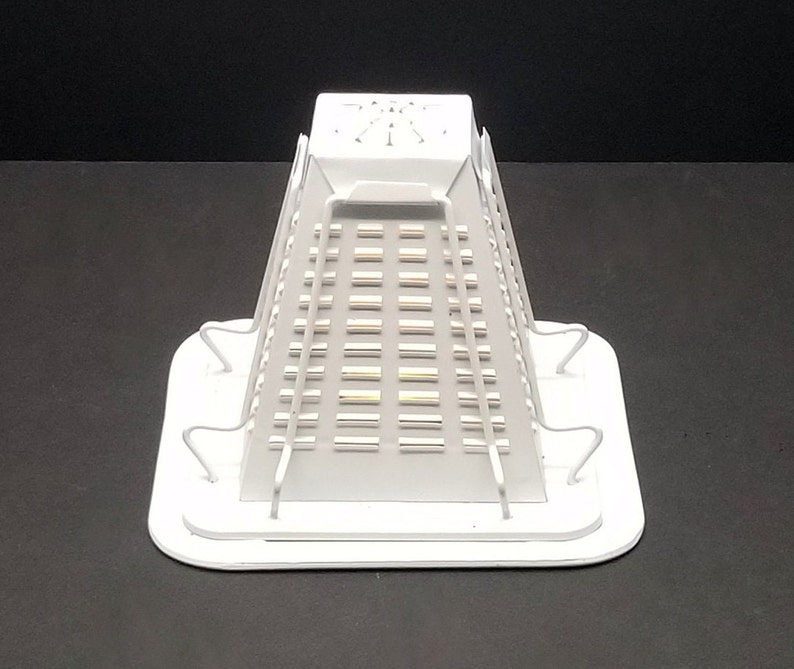 Vintage White Slotted Pyramid Toaster/tea Candleholderprimitive Kitchen ...