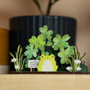 Please Be Nice to Me, I'm Very Small Frog Desk Companion- Cute Coworker ...