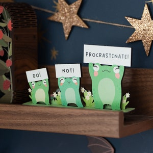 Do Not Procrastinate Frogs Desk Companion - Happy Frogs Animals Cute ...