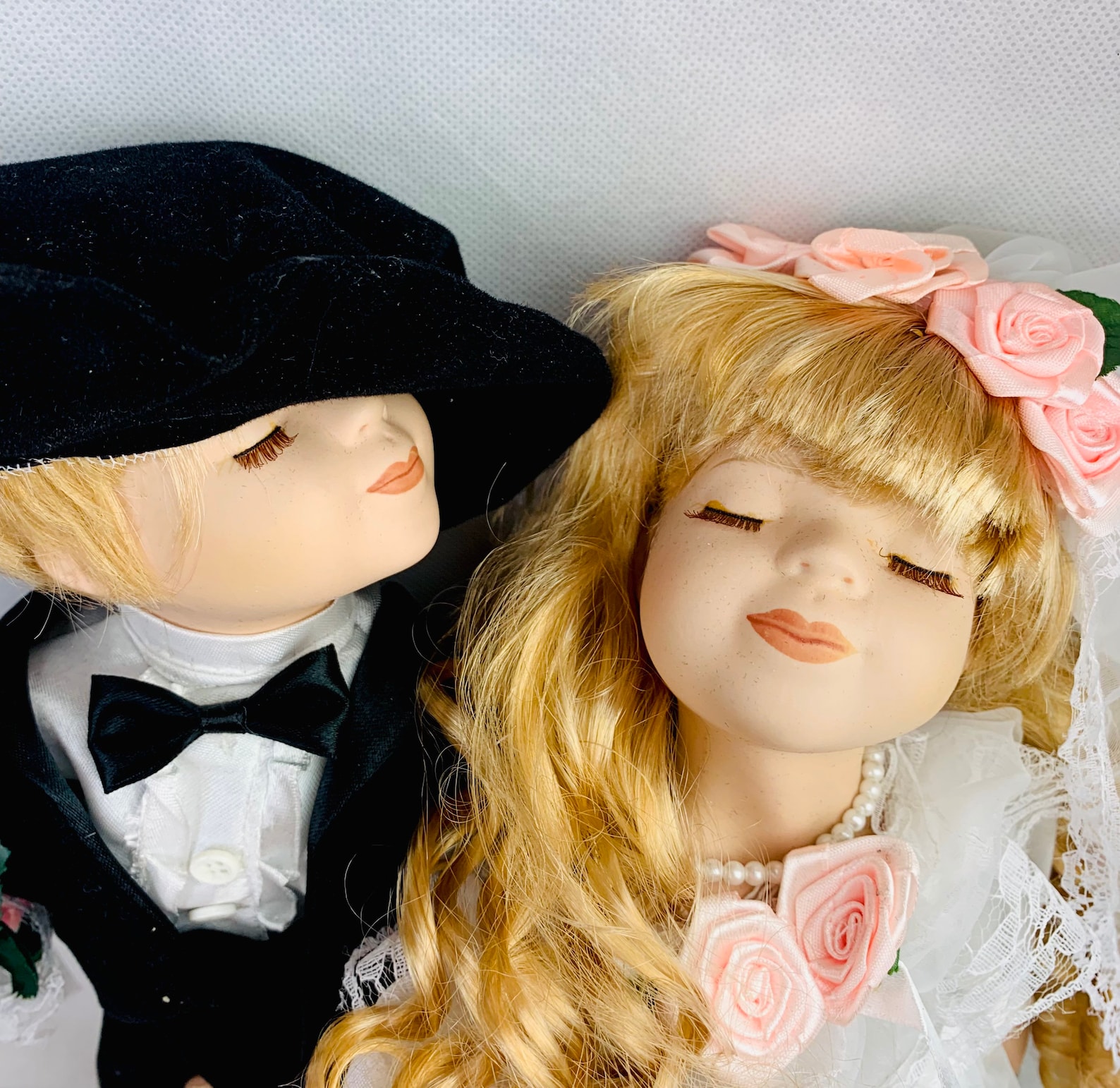 Porcelain Doll Kissing Bride and Groom.from the Princess Collection ...