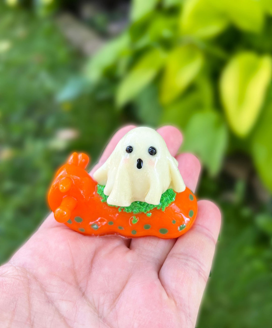 Halloween Cute Ghost Snail Glow in the Dark Handmade Desk Buddy Figurine - Etsy