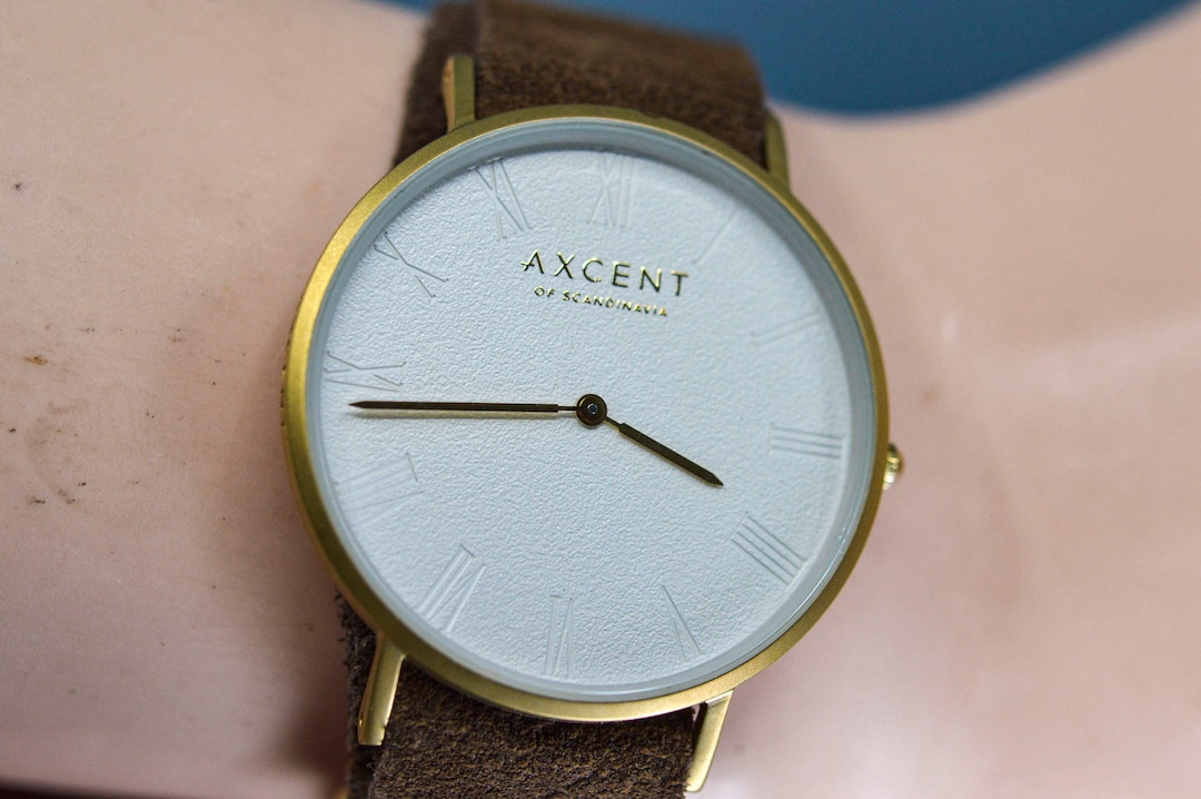Axcent Career of Scandinavia , Gold Tone With White Dial, Minimalists ...