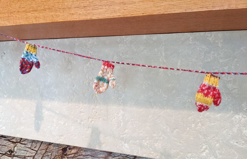 Gingerbread House Mitten Garland - Etsy