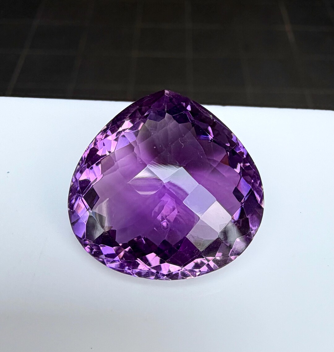 38.58ct Phenomenal Amethyst, Heart Cut, Top Grade Purple Color ...