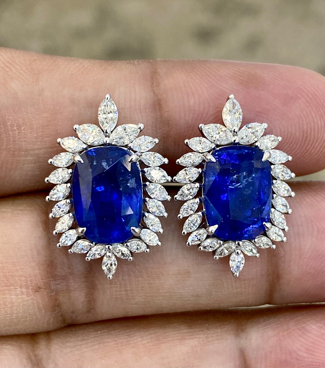 Royal! 11.83 (TCW) Blue Sapphire, Bright Royal Blue Color, Cushion Cut ...