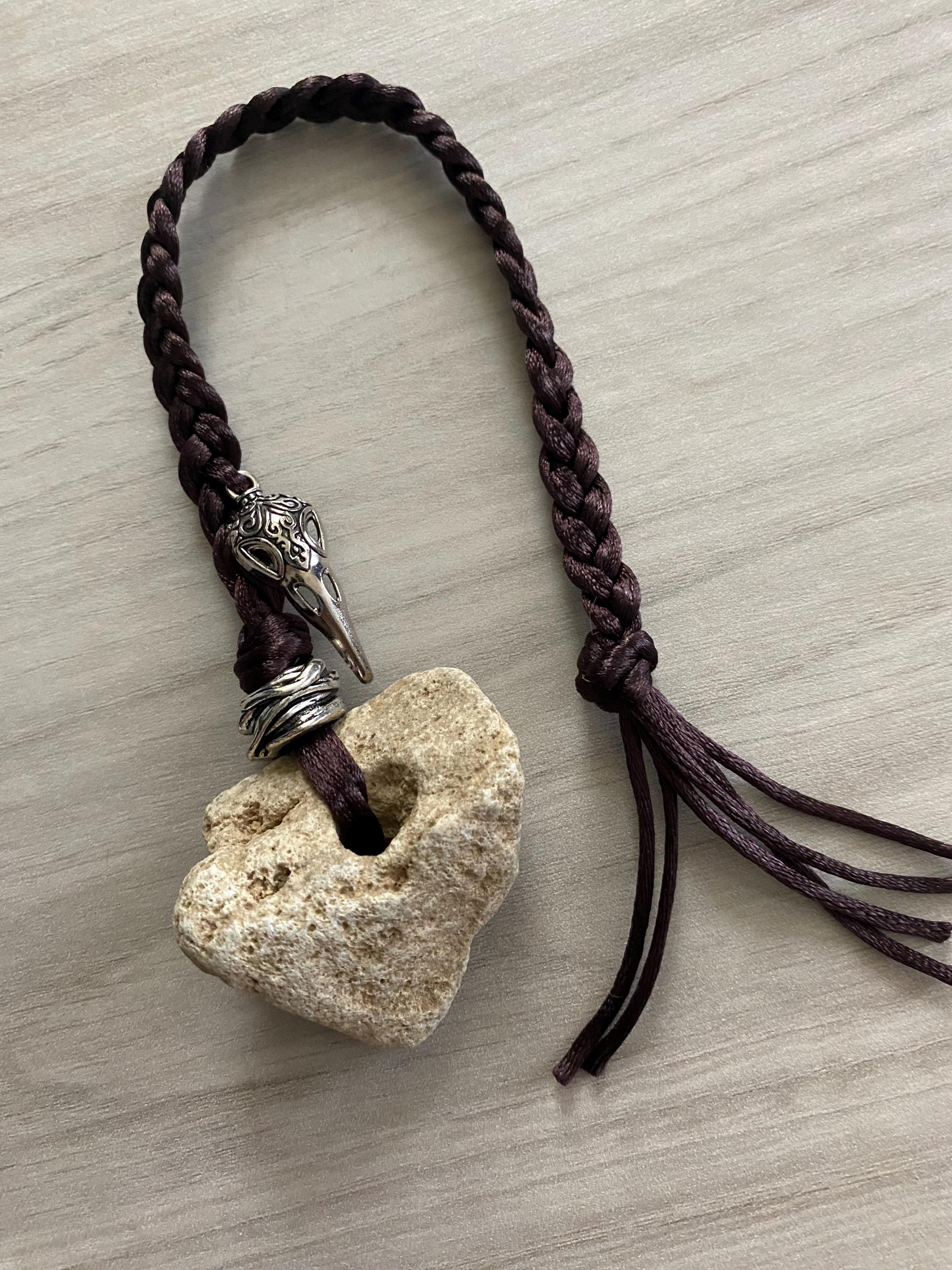 Hag Stone Raven Talisman: Altar Stone, Protection Amulet - Etsy