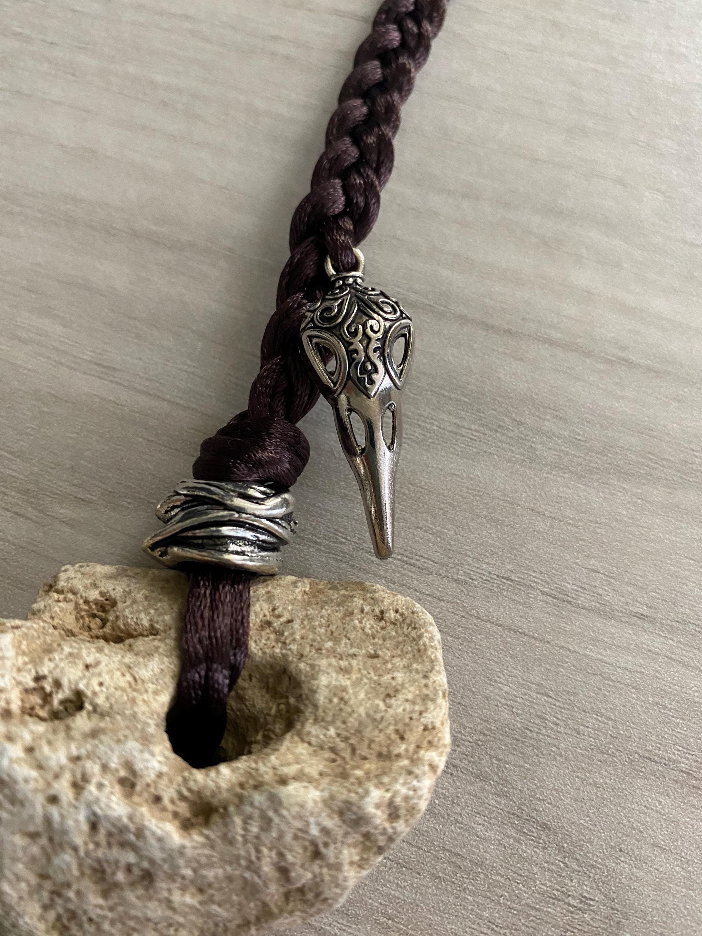 Hag Stone Raven Talisman: Altar Stone, Protection Amulet - Etsy