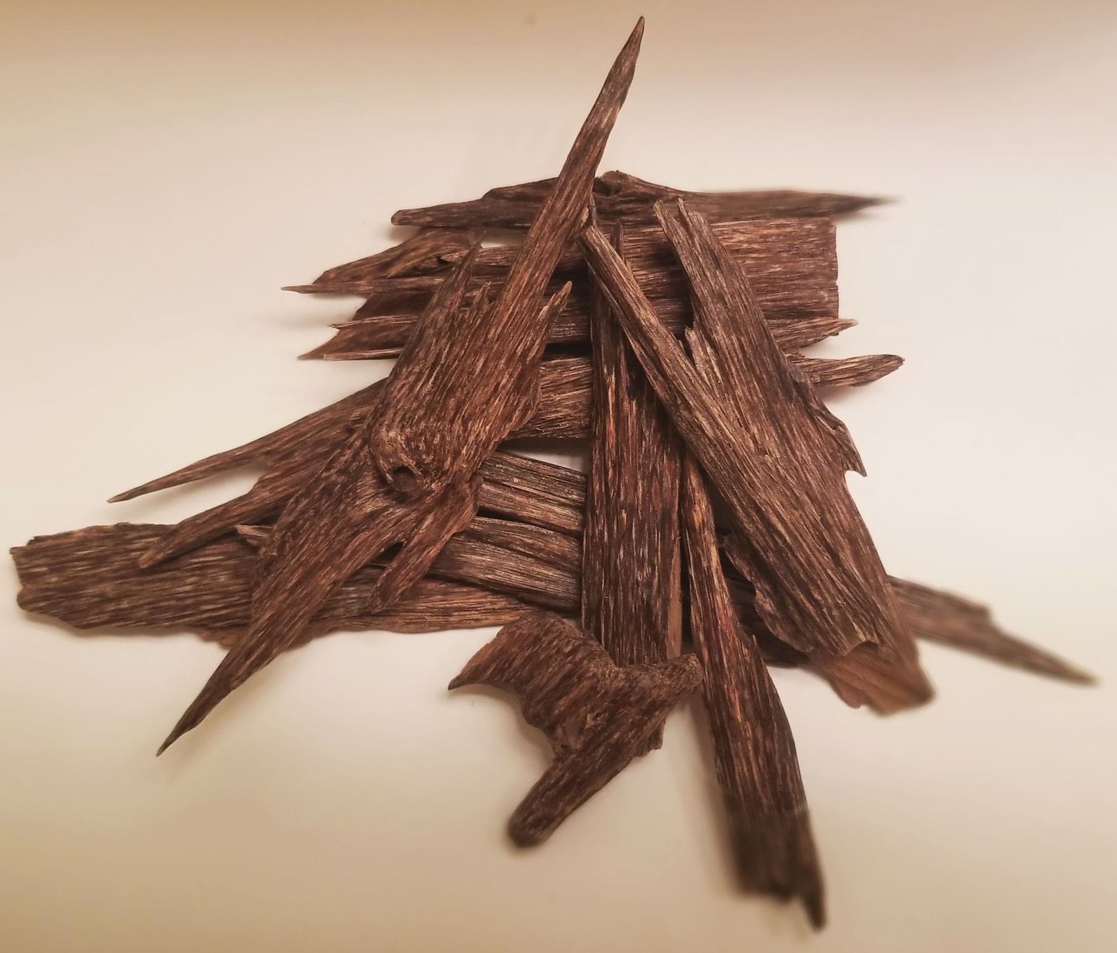 Wild Assam ud oud agarwood grade AAA India عود أسام | Etsy