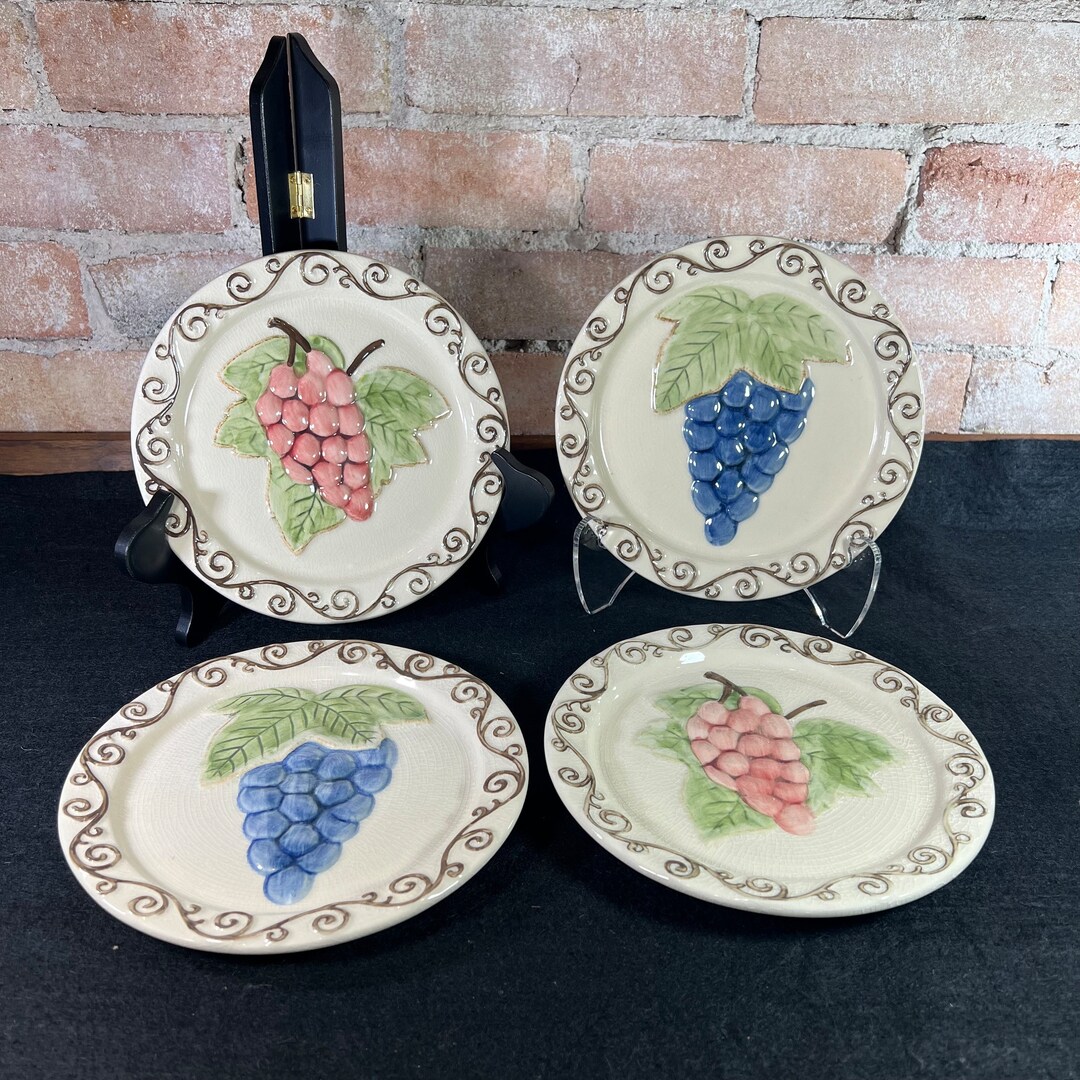 MWW Market Grape Design Plate Set (4 X Plates Total) Red and Purple - Etsy