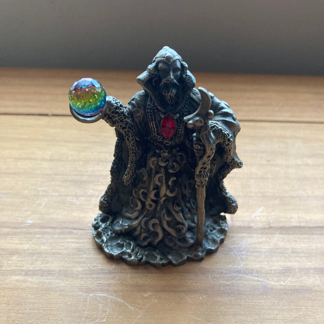 The Moon Wizard Tudor Mint Myth & Magic Figurine - Etsy