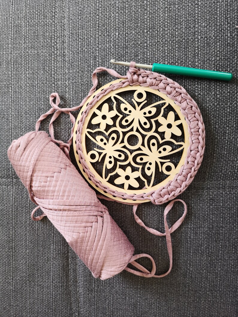 Round Wooden Base Sculpted With Butterflies and Flowers, Round 6 Inch ...