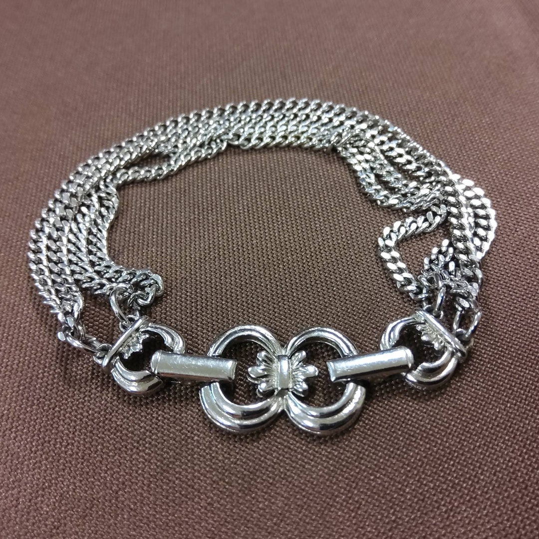 SARAH COVENTRY Vintage Silvertone Chain Bracelet With Double Snaplock ...