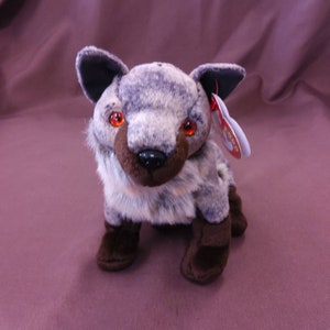 TY Beanie Baby howl the Wolf. New, Never Played With. Stored in a Smoke ...