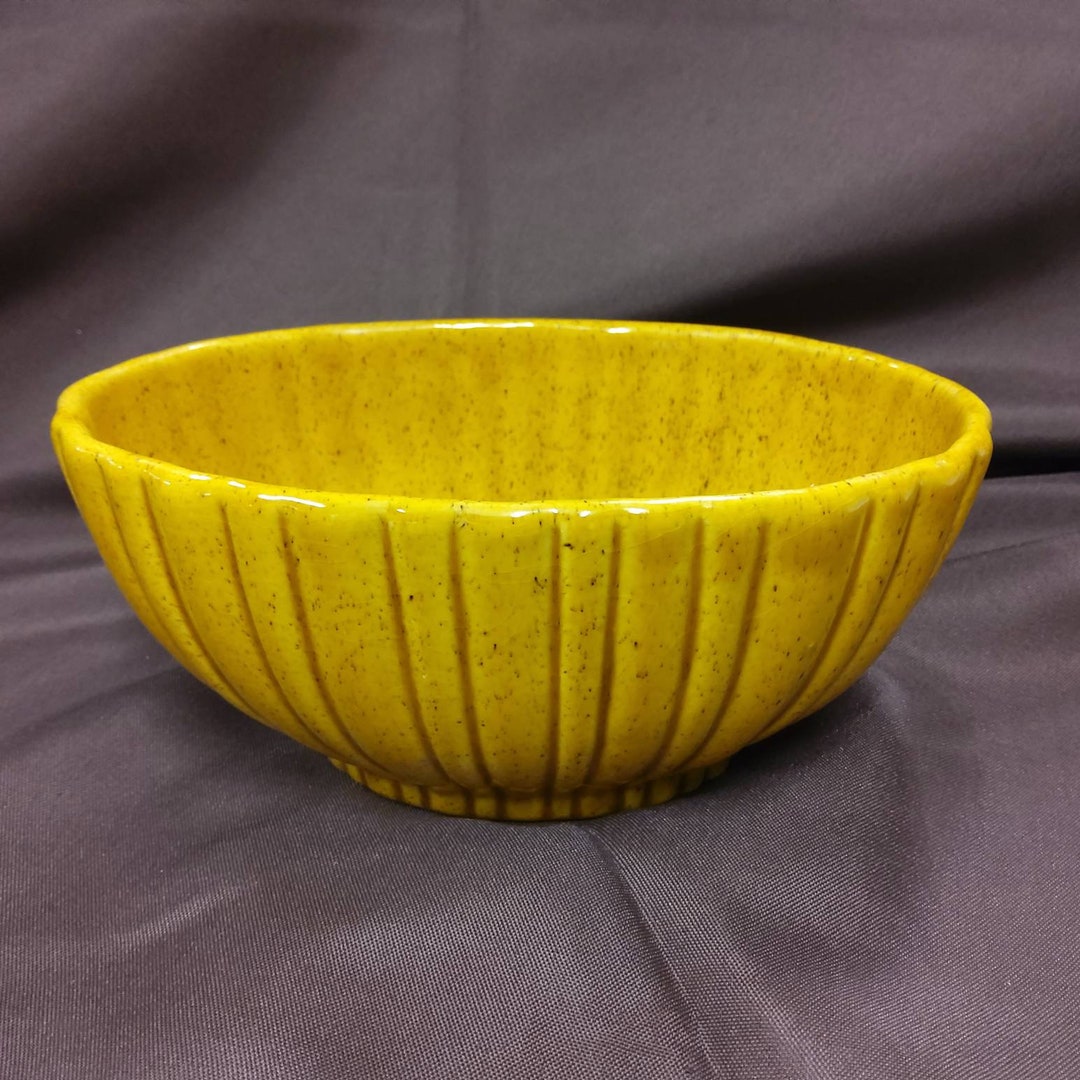 HAEGER POTTERY - Vintage Ribbed Mustard Gold Speckled Planter. Numbered ...