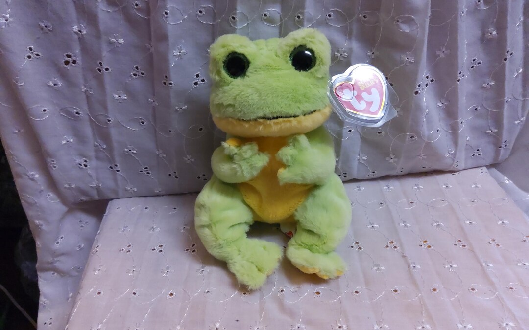 TY Beanie Bellies "snapper" the Frog. New, Never Played With. Stored in ...