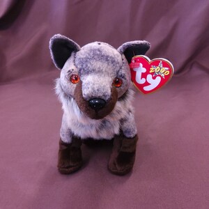 TY Beanie Baby "howl" the Wolf. New, Never Played With. Stored in a ...