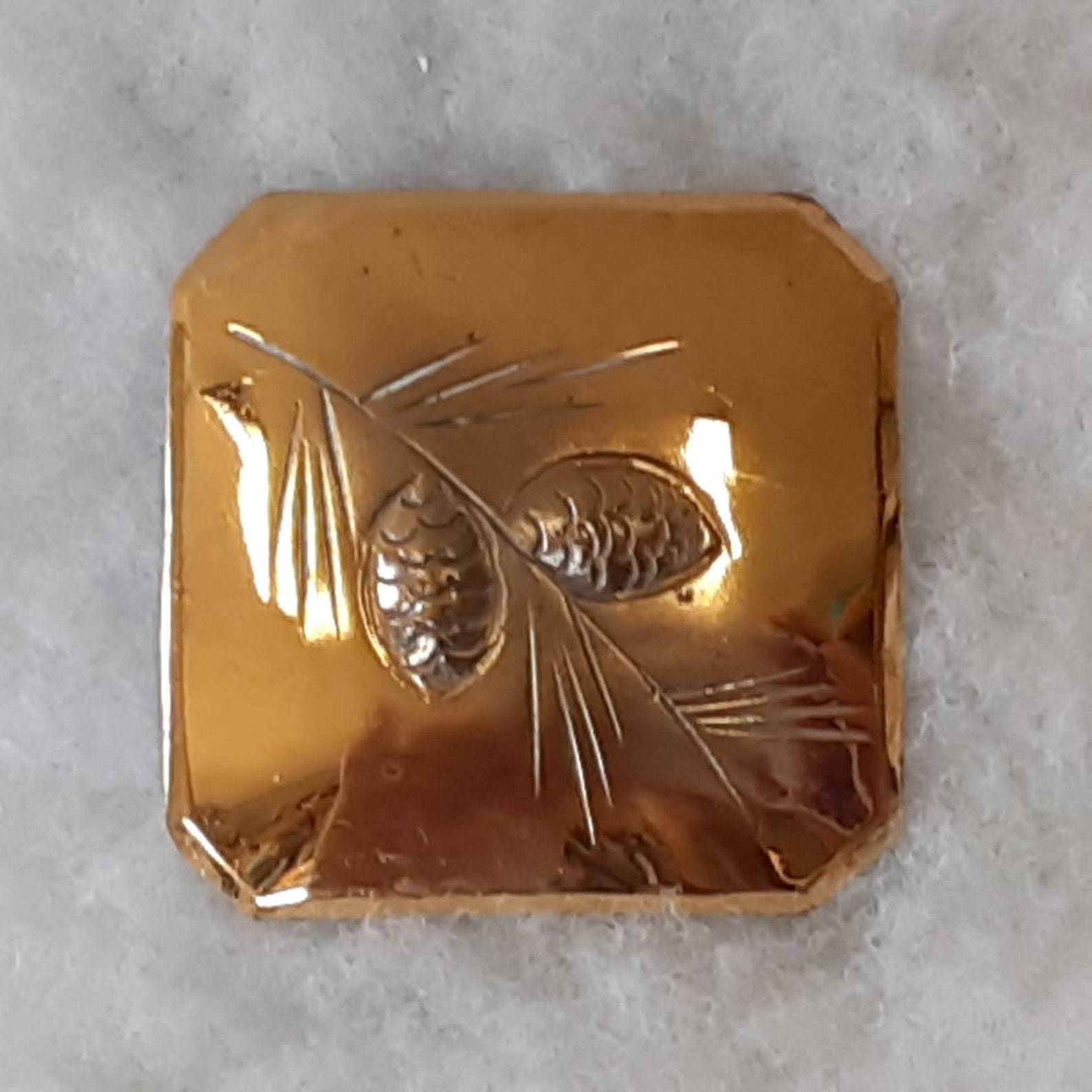 Stuart Nye Goldtone Pinecone Brooch. Maker's Mark Found on - Etsy