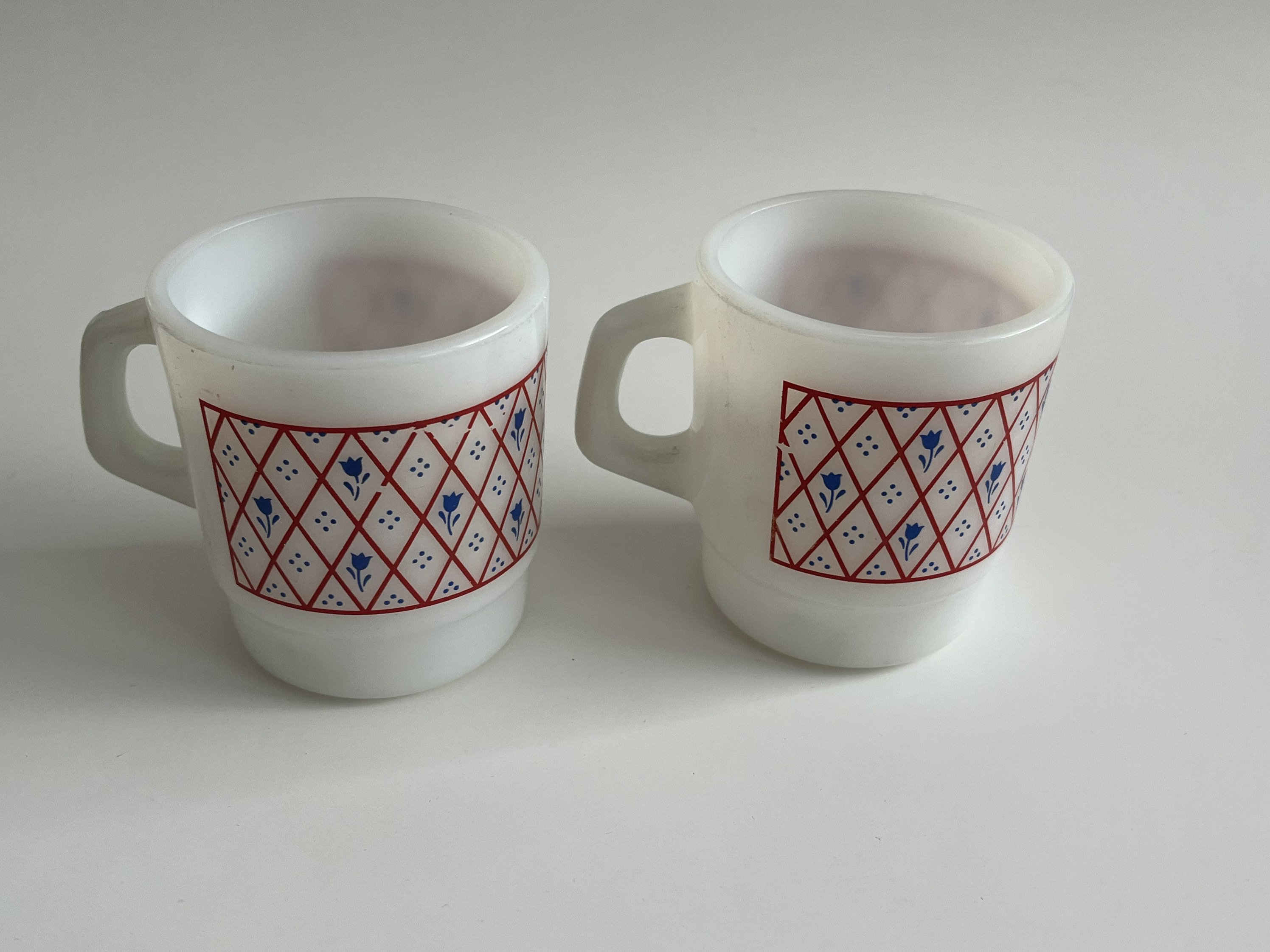 Set of 2 Vintage Termocrisa Milk Glass Mugs With Floral - Etsy