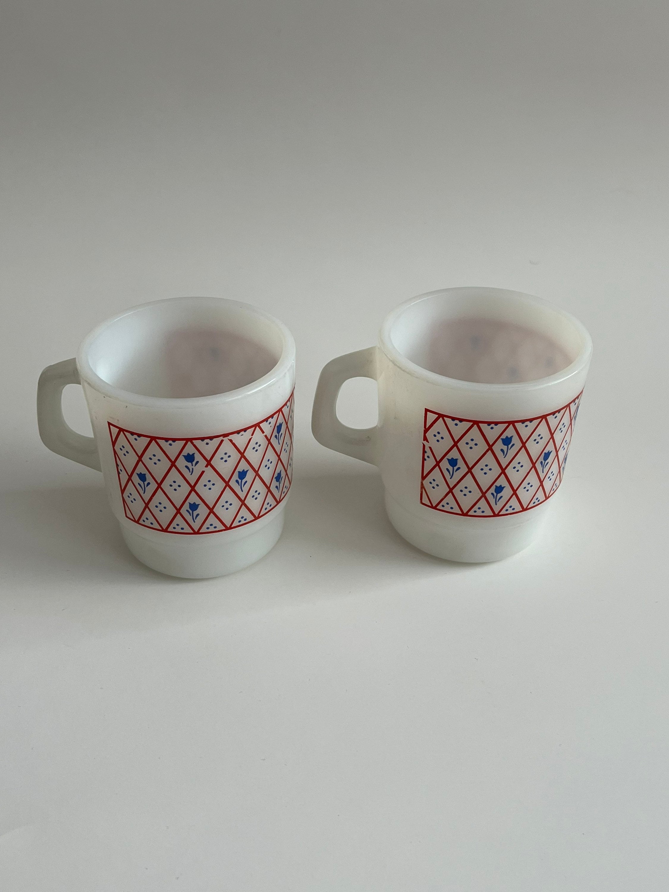 Set of 2 Vintage Termocrisa Milk Glass Mugs With Floral - Etsy