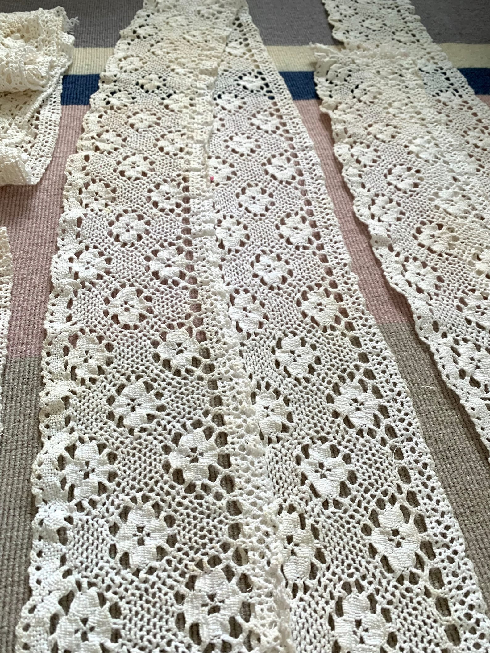 Beautiful Handmade Crochet White Lace for Mexican Ethnic Dress Vintage ...