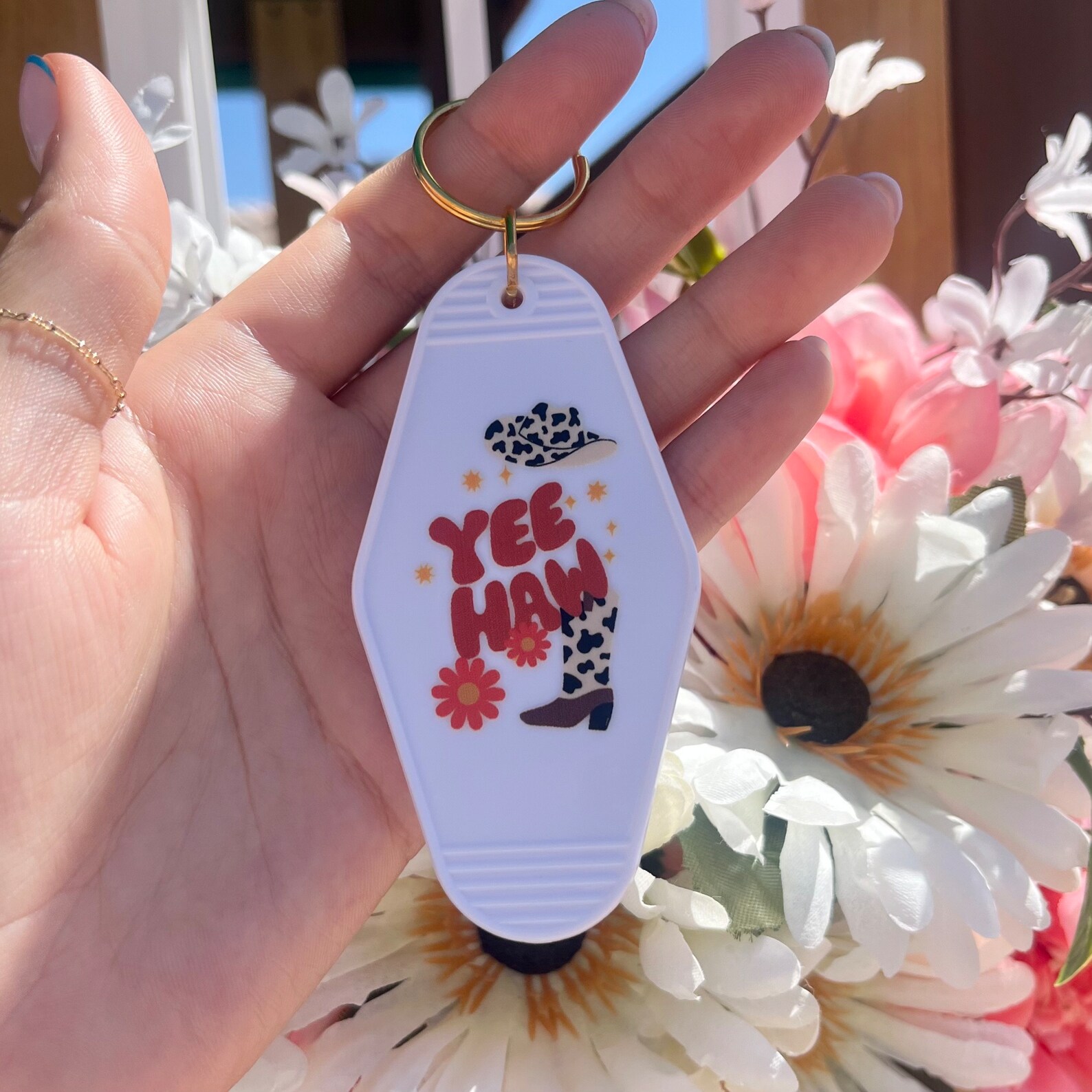 UV DTF Motel Keychains, Country Keychains, Beige Color Motel Keychains ...