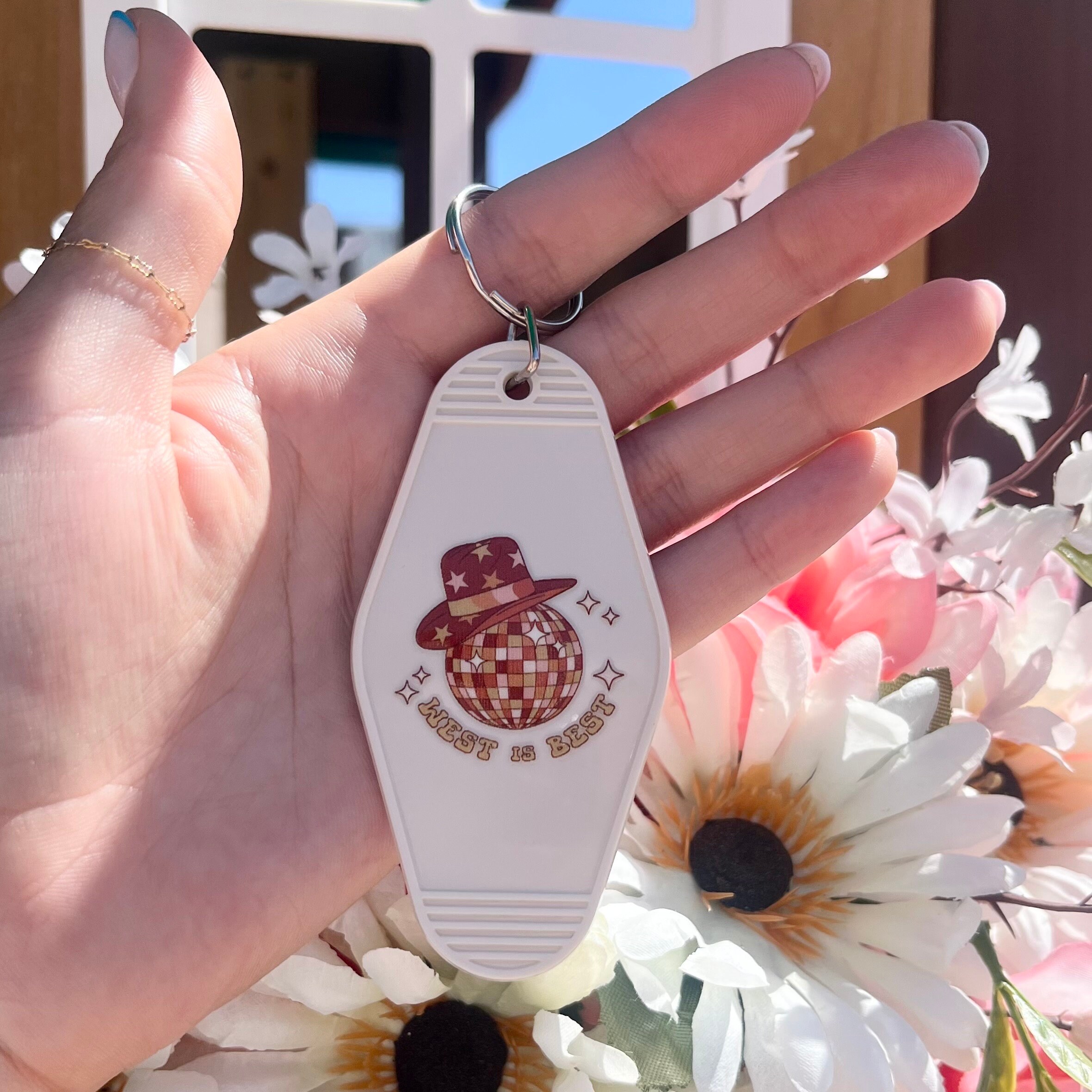 UV DTF Motel Keychains, Country Keychains, Beige Color Motel Keychains ...