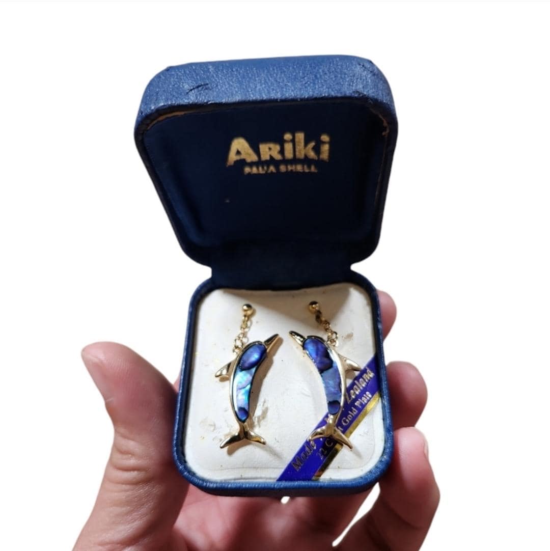 Vintage Ariki Paula Shell 22K Gold Plate Abalone Shell Dolphin Earrings ...