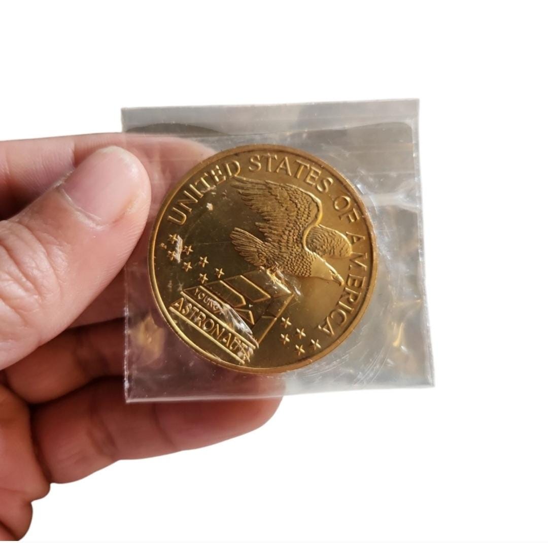 Liberty 1988 Gold Commemorative Coin United States of America Young ...