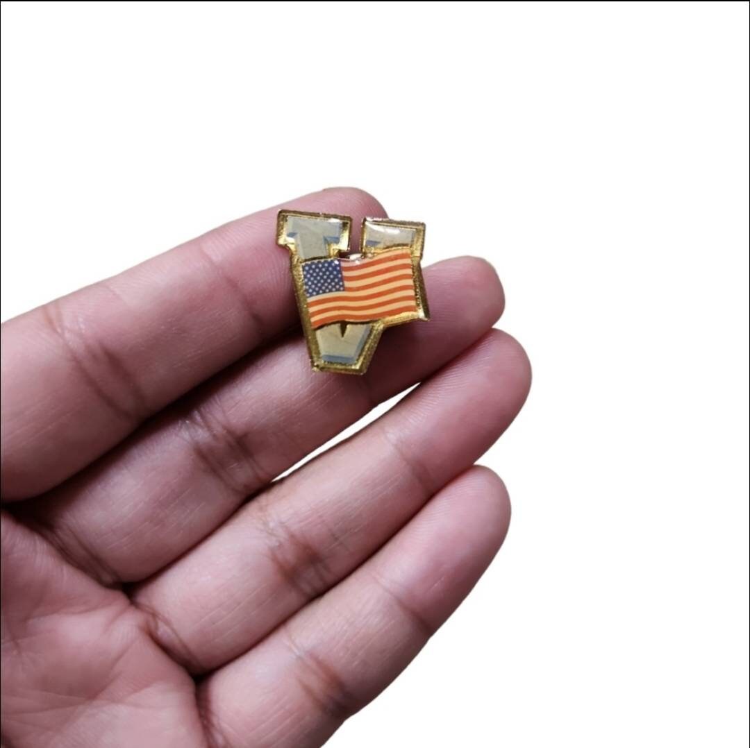 Vintage Gold Toned V Victory American Flag Pin - Etsy