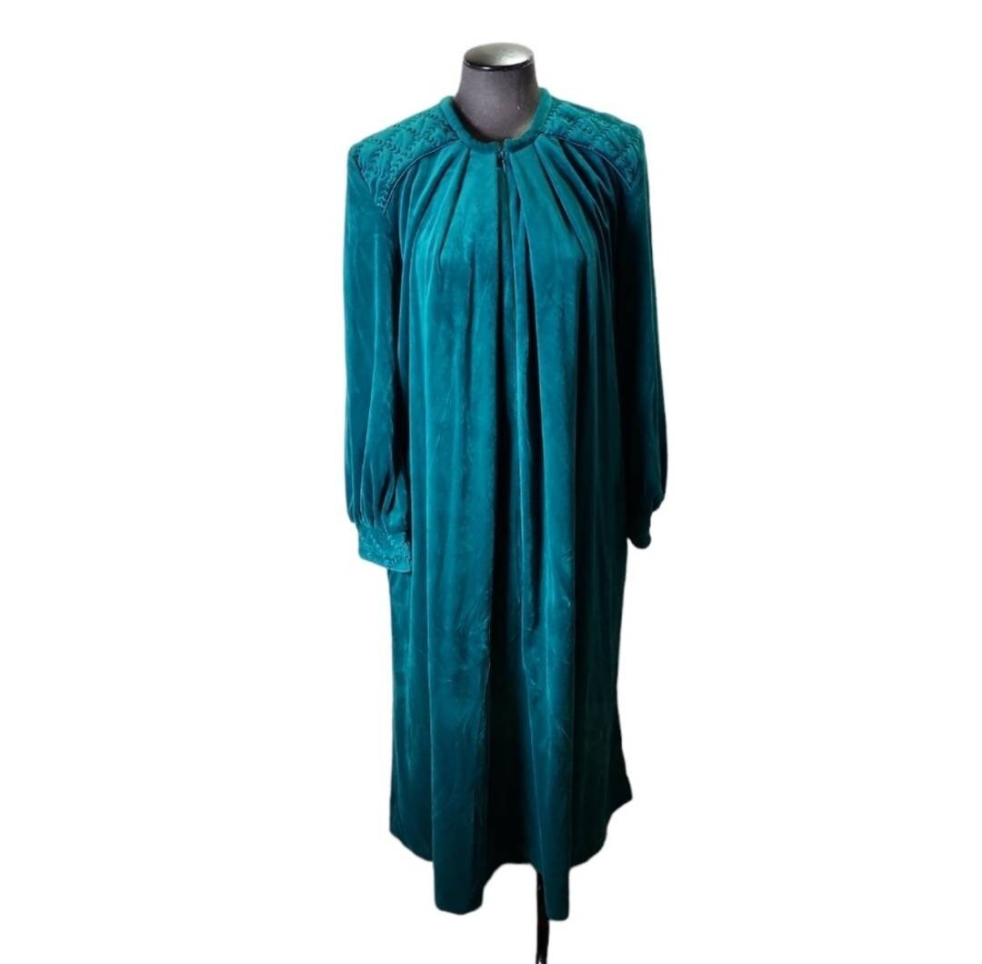 Vintage Diamond Tea Emerald Green Embroidered Full Length Zip Front ...