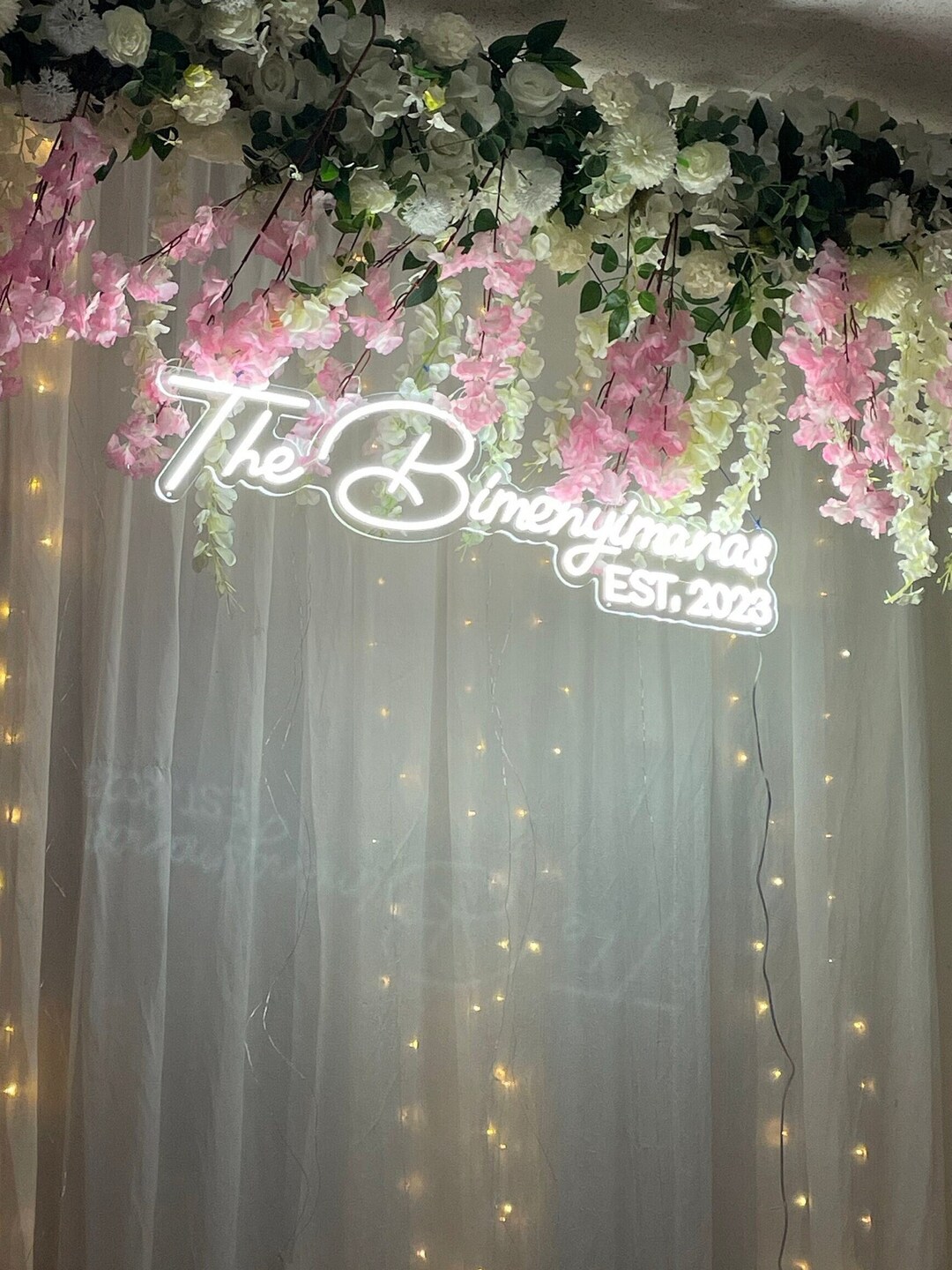 Last Name Neon Sign With EST Year - Classic Style Signage for Wedding ...