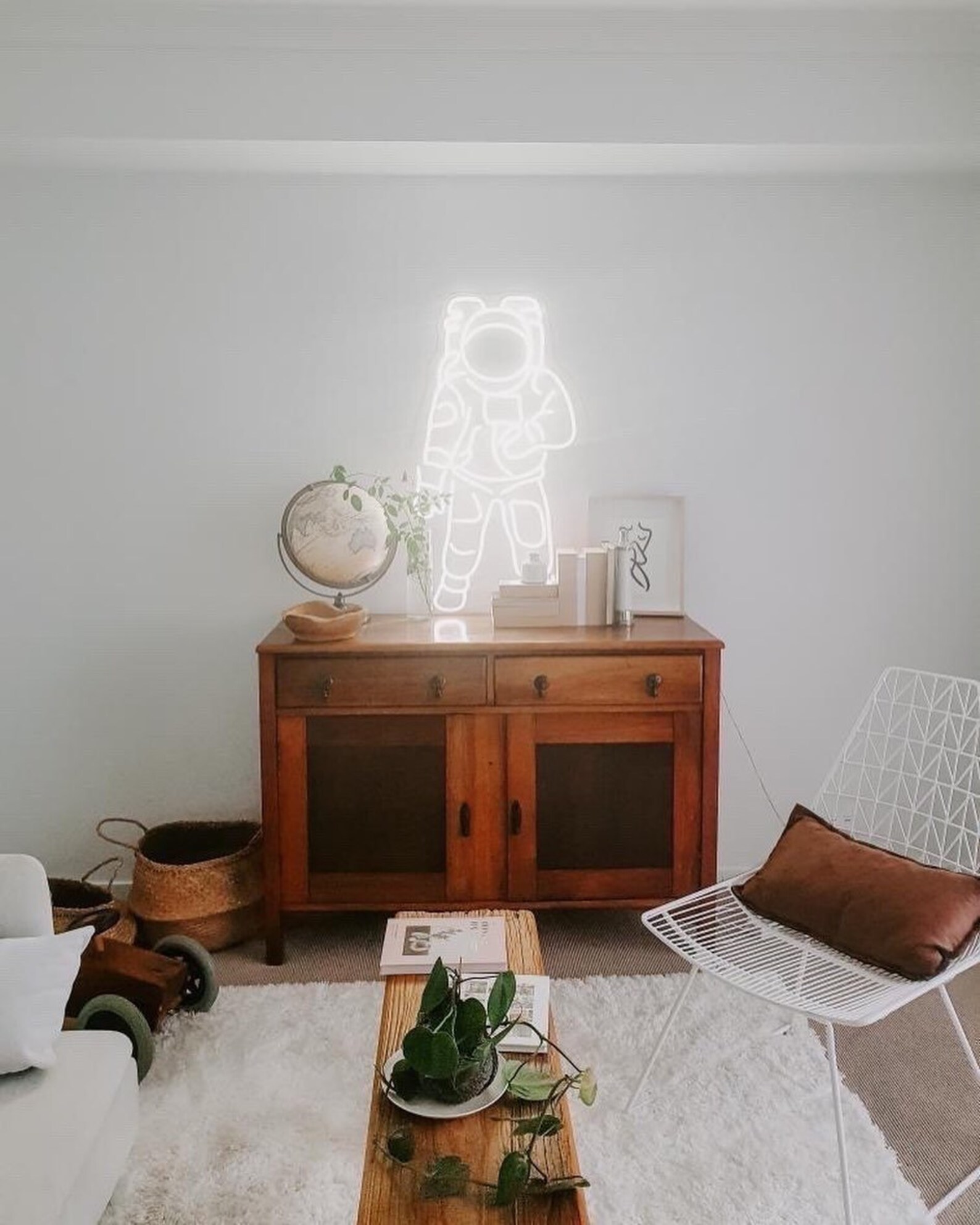 Astronaut Neon Sign, Custom Neon Sign, Space Wall Decor, Bedroom Neon ...