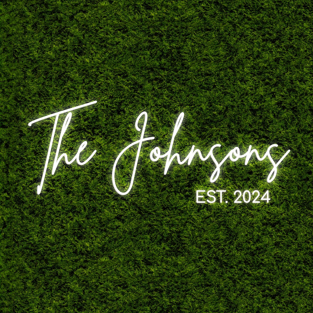 Last Name Neon Sign With EST Year - Classic Style Signage for Wedding ...