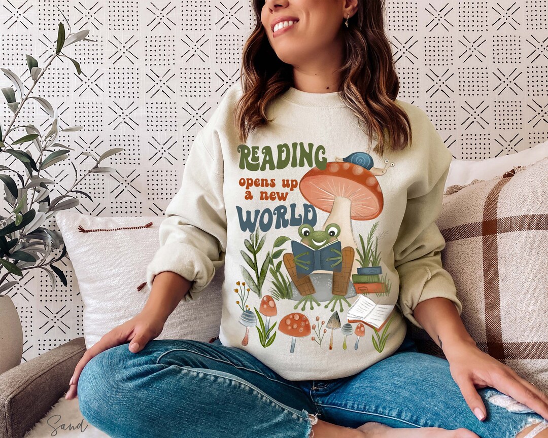 Vintage Frog Reading Sweatshirt, Library Story Time Shirt, Librarian ...