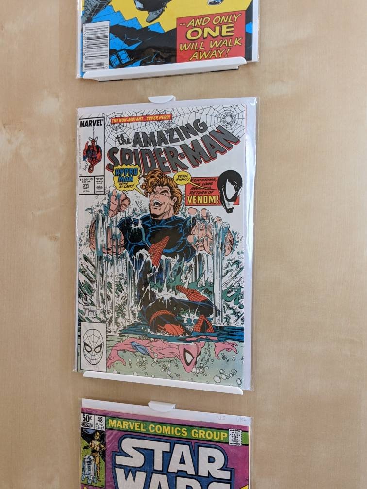 Comic Book Wall Mount Display for Boarded Comics Small Size - Etsy