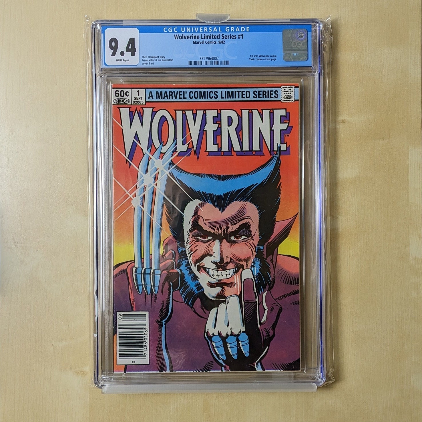 Comic Book Wall Mount Display Shelf for Graded CGC Protective Slabs ...