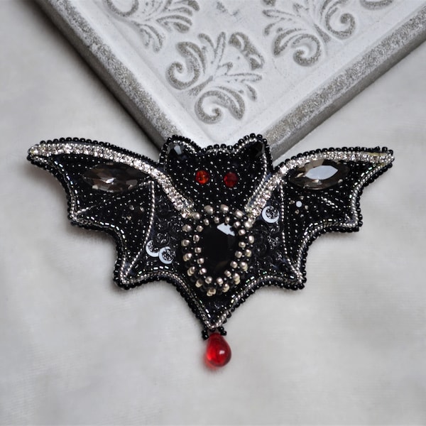 Bat Brooch - Etsy