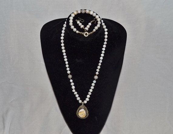 Cultured pearl set store