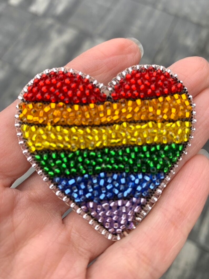LGBTQ Pins, Rainbow Flag Heart Pins, Rainbow Heart Shaped Pins for ...