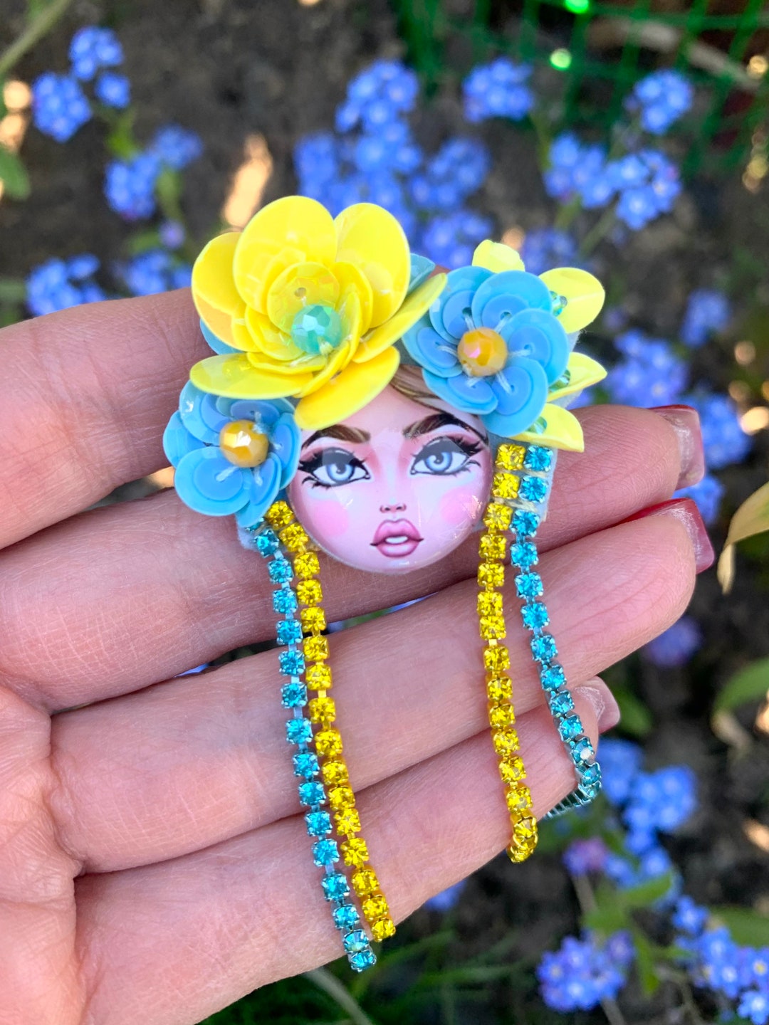 Ukrainian Art, Ukrainian Flag, Beaded Brooch, Ukrainian Jewelry ...