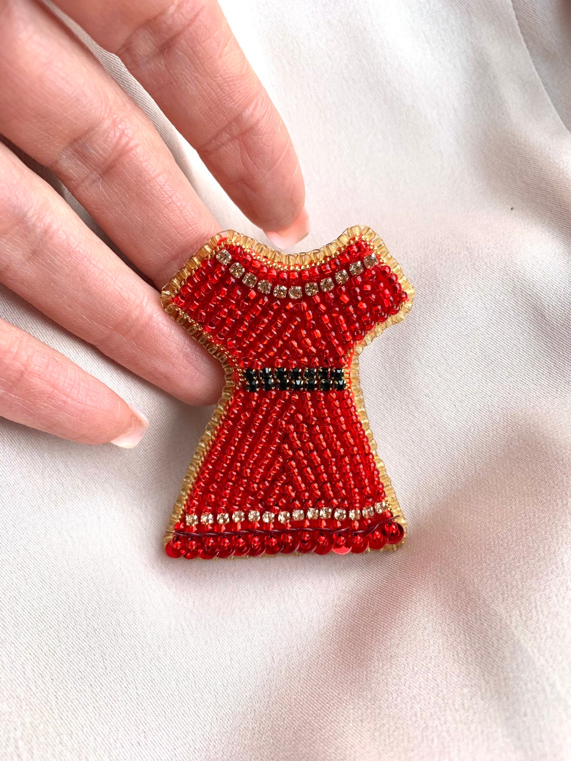 Red Dress Day, Embroidered Beaded Brooch MMIWG Red Dress, Missing ...